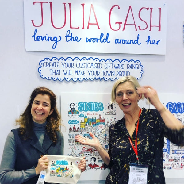 It's Showtime in Paris - Julia Gash